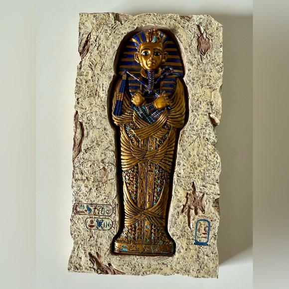Wall Decor | Egyptian King Tut Mummy Plaque Golden Sarcophagus Summit ...